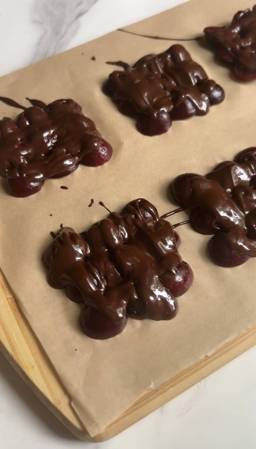 Healthy Chocolate Cherry Protein Ice Cream Sandwiches (Naturally ...